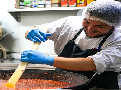 SERTINA. Venta online de aves criadas en libertad y casquería.