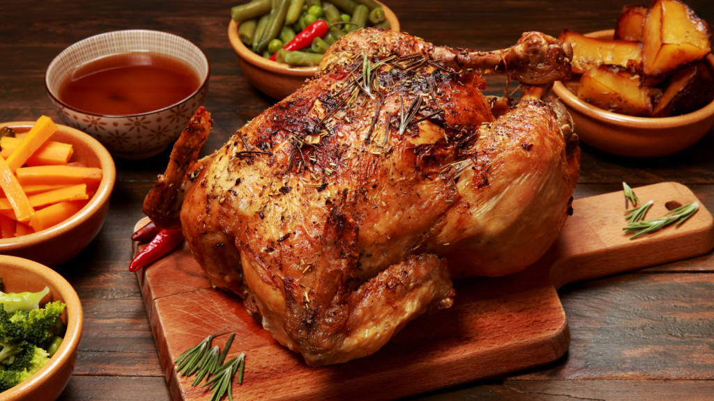 El pollo asado: una opción saludable y versátil - Sertina Blog